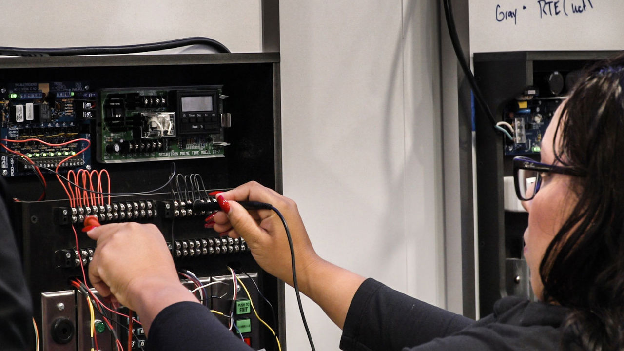 Training for system integrators | ASSA ABLOY Academy